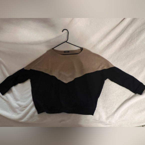 SHEIN | Sweaters | 2 Tone Knitted Sweated From Shein Brand New Never ...